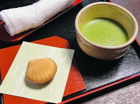 おいしいお菓子で茶道 | JEUGIA カルチャーセンター